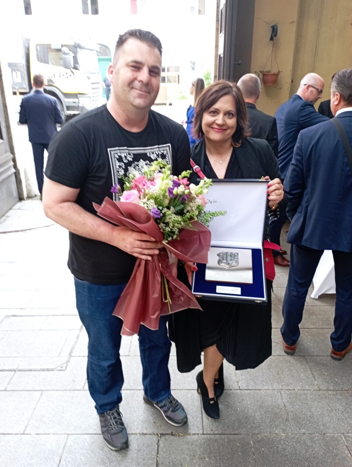 NA DAN GRADA ZAGREBA OŠ KAJZERICA DODIJELJENA NAGRADA GRADA ZAGREBA ...